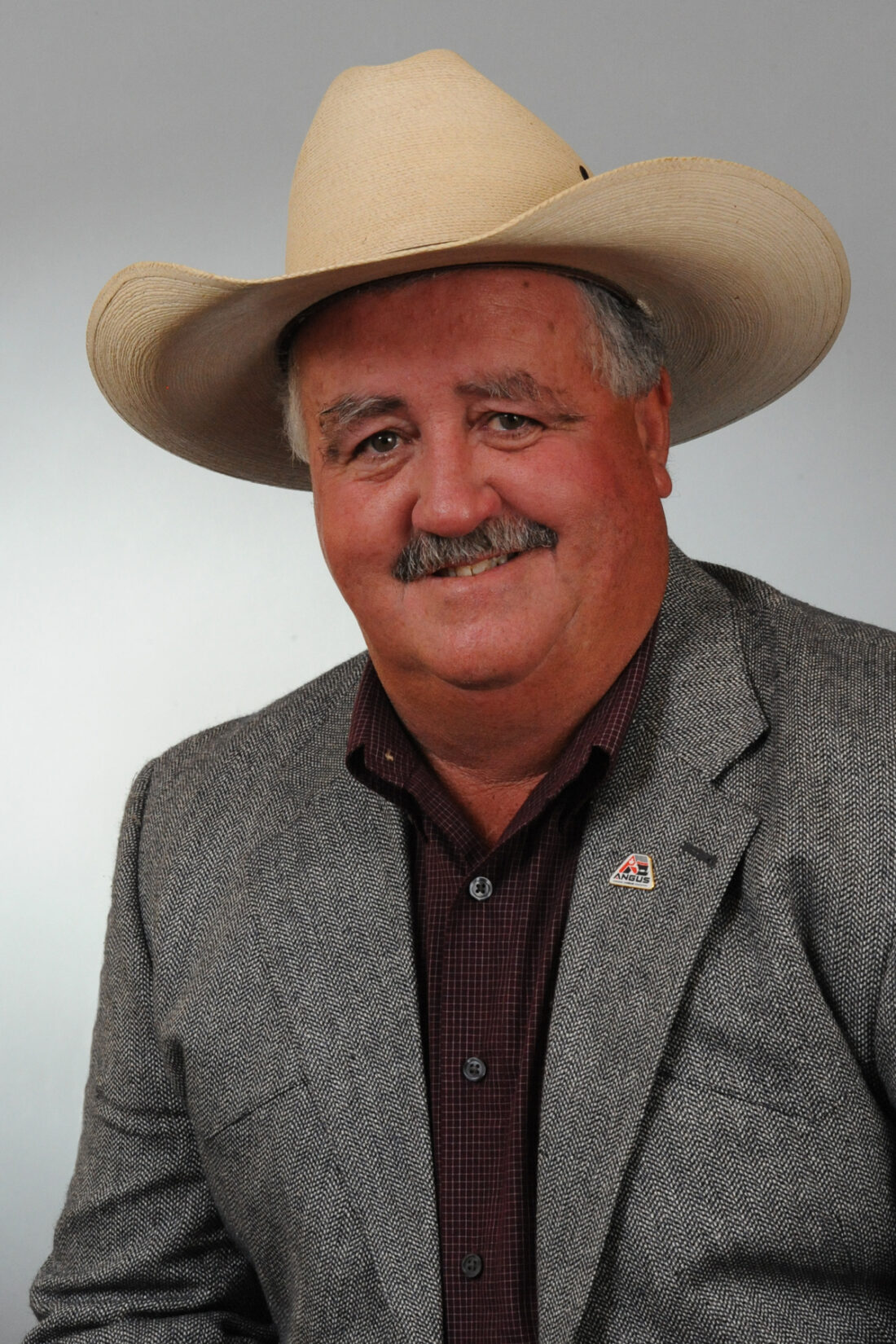 Passing of CAA Past President (2008) Bob Switzer - Canadian Angus ...